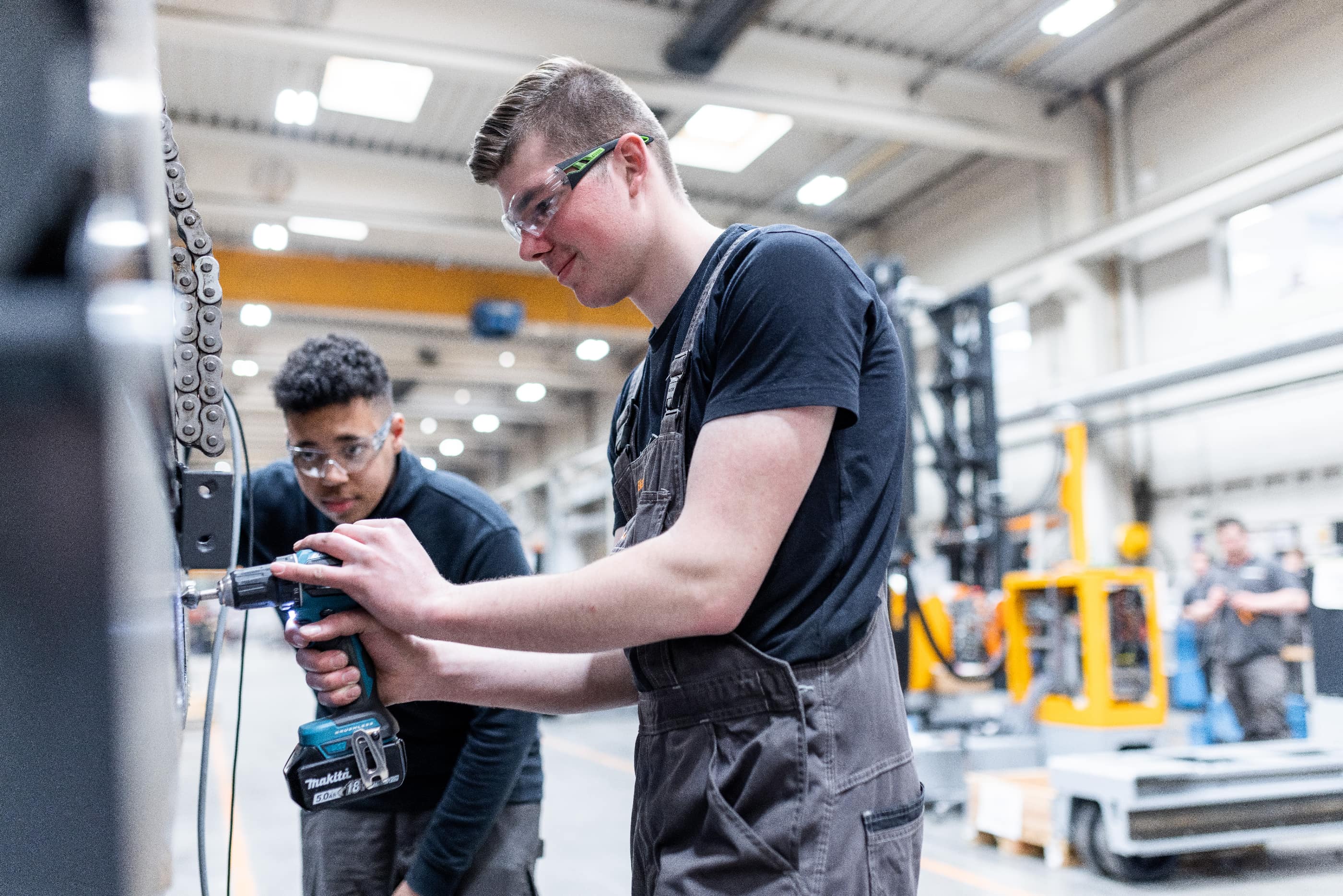 Starte deine Karriere: Ausbildung zum Industriemechaniker bei HUBTEX